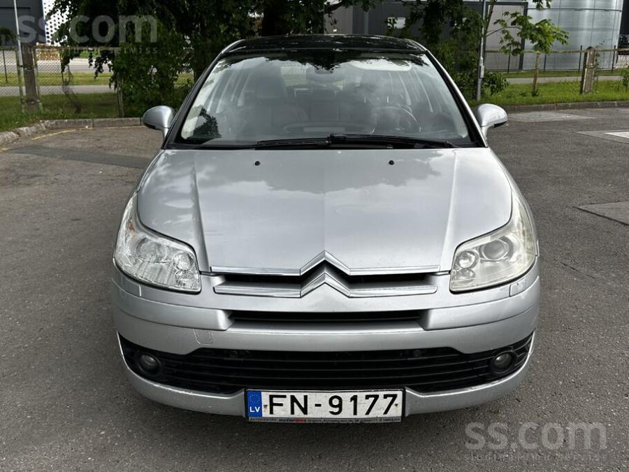 Citroen C4 2005 Rīga, ar dzinēja tilpumu 2.00 L un nobraukumu 300 tūkst. km par 1880 €, foto 3 vietnē AUTOMOTO.COM.LV