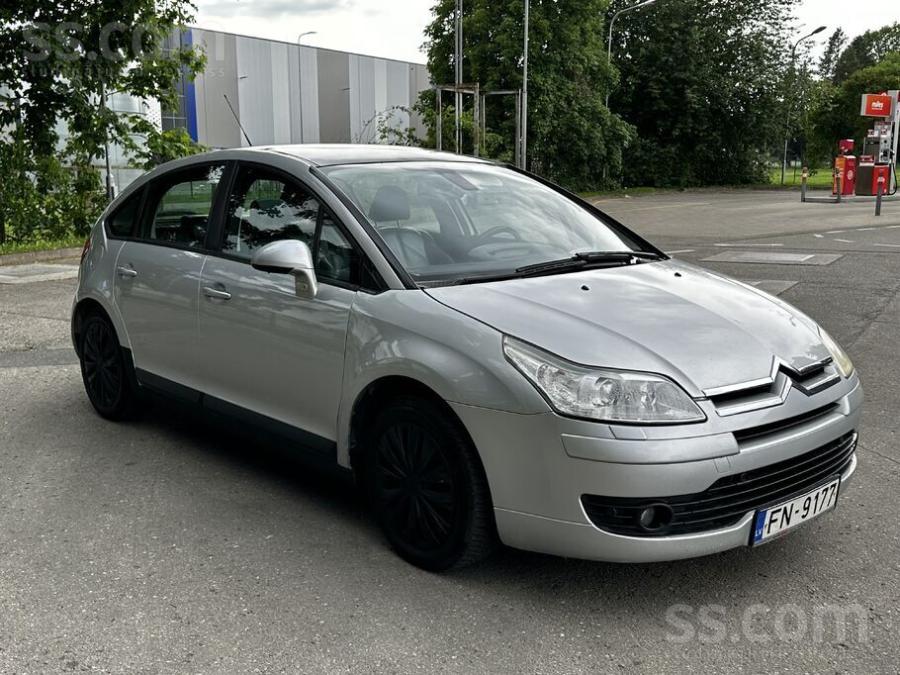 Citroen C4 2005 Rīga, ar dzinēja tilpumu 2.00 L un nobraukumu 300 tūkst. km par 1880 €, foto 4 vietnē AUTOMOTO.COM.LV