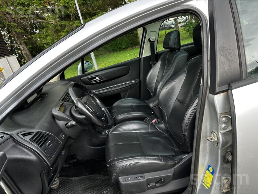 Citroen C4 2005 Rīga, ar dzinēja tilpumu 2.00 L un nobraukumu 300 tūkst. km par 1880 €, foto 9 vietnē AUTOMOTO.COM.LV