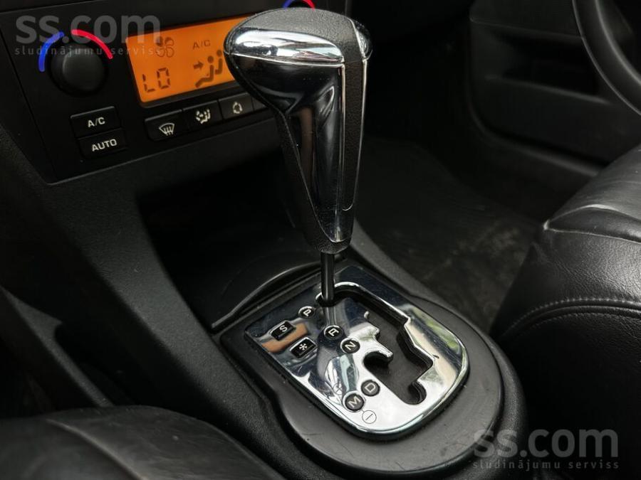 Citroen C4 2005 Rīga, ar dzinēja tilpumu 2.00 L un nobraukumu 300 tūkst. km par 1880 €, foto 13 vietnē AUTOMOTO.COM.LV