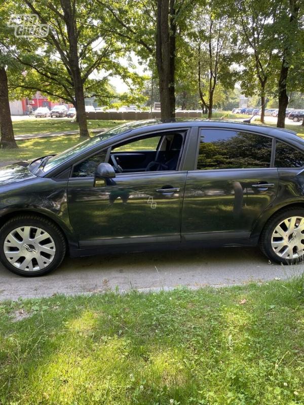 Citroen C4 2005 in Kaunas, with an engine capacity of 1.60 L and mileage of 300 thousand km for 550 €, photo 7 on AUTOMOTO.COM.LV