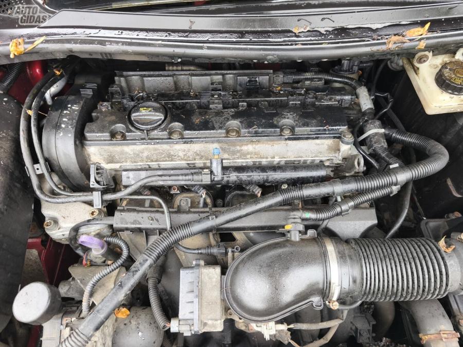 Citroen C4 2005 Kauņa, ar dzinēja tilpumu 2.00 L un nobraukumu 330 tūkst. km par 500 €, foto 15 vietnē AUTOMOTO.COM.LV