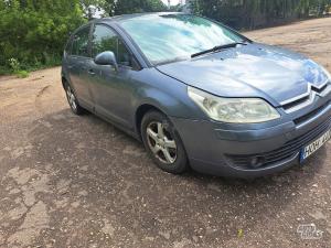 Citroen C4 2005 Radviliškis, ar dzinēja tilpumu 1.60 L un nobraukumu 280 tūkst. km par 800 €, foto 3 vietnē AUTOMOTO.COM.LV