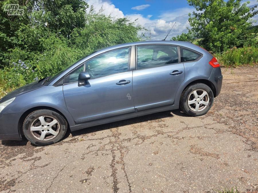 Citroen C4 2005 Radviliškis, ar dzinēja tilpumu 1.60 L un nobraukumu 280 tūkst. km par 800 €, foto 5 vietnē AUTOMOTO.COM.LV