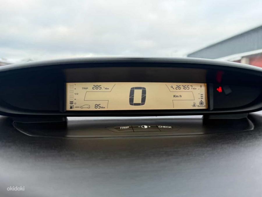 Citroen C4 2005 in Tallinn, with an engine capacity of 1.60 L and mileage of 265 thousand km for 1600 €, photo 28 on AUTOMOTO.COM.LV