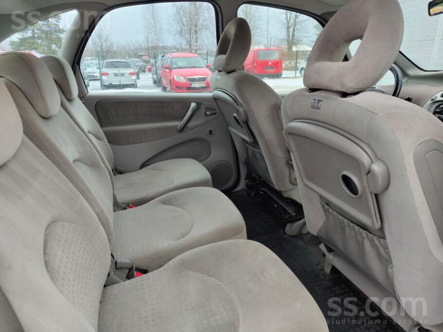 Citroen C4 2006 in Riga, with an engine capacity of 1.60 L and mileage of 0 thousand km for 1080 €, photo 9 on AUTOMOTO.COM.LV