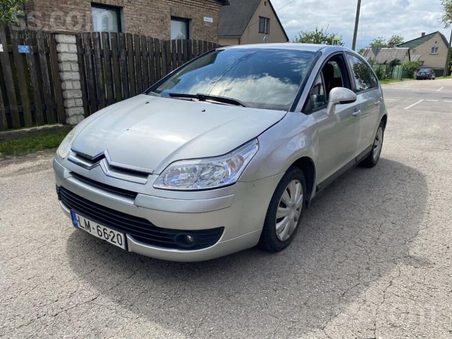 Citroen C4 2006 Daugavpils, ar dzinēja tilpumu 1.60 L un nobraukumu 250 tūkst. km par 1350 €, foto 2 vietnē AUTOMOTO.COM.LV