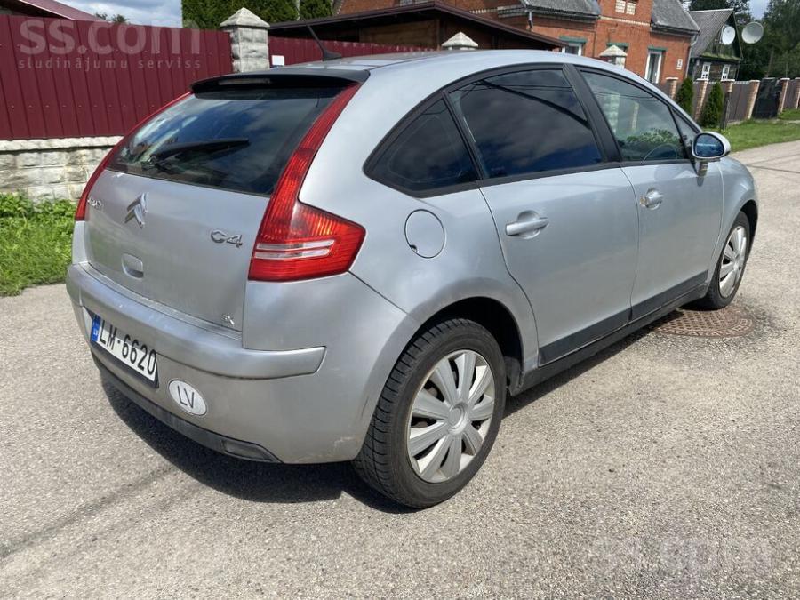 Citroen C4 2006 Daugavpils, ar dzinēja tilpumu 1.60 L un nobraukumu 250 tūkst. km par 1350 €, foto 3 vietnē AUTOMOTO.COM.LV