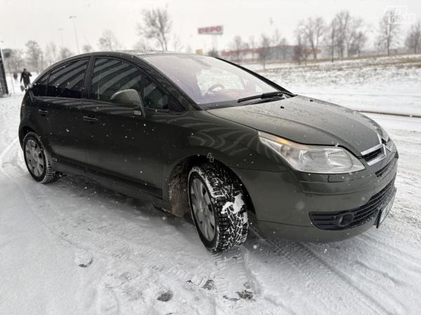 Citroen C4 2006 in Siauliai, with an engine capacity of 2.00 L and mileage of 298 thousand km for 2199 €, photo 4 on AUTOMOTO.COM.LV