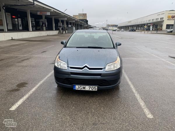 Citroen C4 2006 in Kaunas, with an engine capacity of 1.60 L and mileage of 290 thousand km for 1200 €, photo 3 on AUTOMOTO.COM.LV