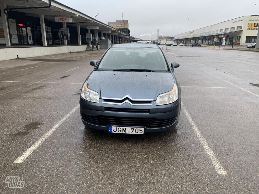 Citroen C4 2006 in Kaunas, with an engine capacity of 1.60 L and mileage of 290 thousand km for 1200 €, photo 3 on AUTOMOTO.COM.LV