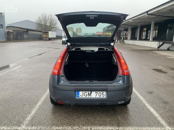 Citroen C4 2006 in Kaunas, with an engine capacity of 1.60 L and mileage of 290 thousand km for 1200 €, photo 5 on AUTOMOTO.COM.LV