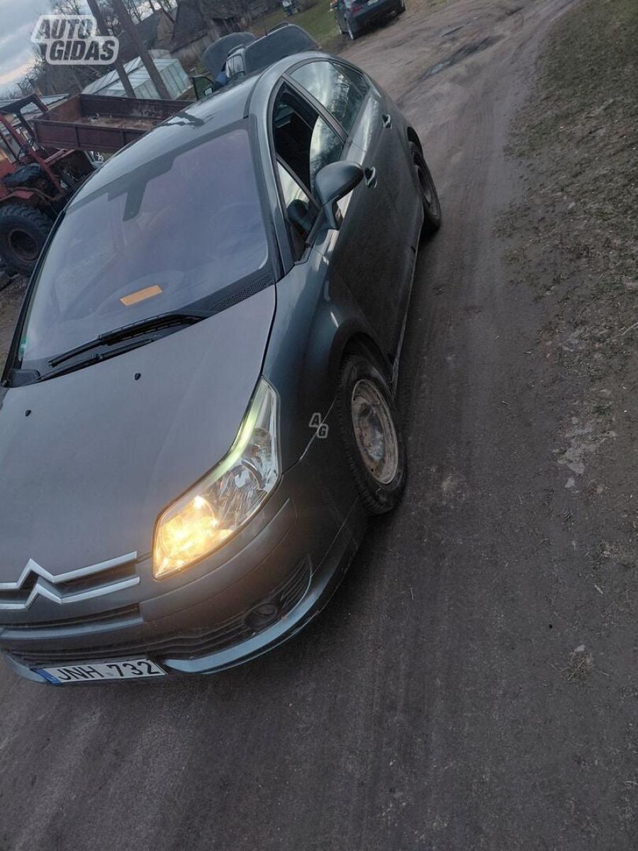 Citroen C4 2006 Utena, ar dzinēja tilpumu 1.60 L un nobraukumu 250 tūkst. km par 600 €, foto 5 vietnē AUTOMOTO.COM.LV