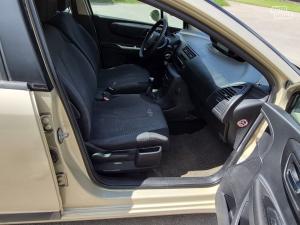 Citroen C4 2006 in Kaunas, with an engine capacity of 1.40 L and mileage of 265 thousand km for 950 €, photo 13 on AUTOMOTO.COM.LV