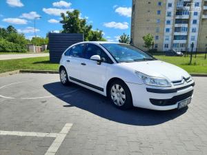 Citroen C4 2006 Viļņa, ar dzinēja tilpumu 1.60 L un nobraukumu 310 tūkst. km par 800 €, foto  vietnē AUTOMOTO.COM.LV