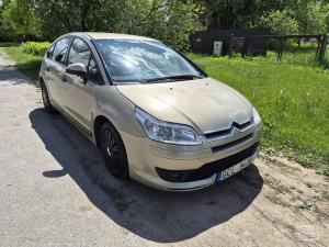 Citroen C4 2006 Kauņa, ar dzinēja tilpumu 1.40 L un nobraukumu 265 tūkst. km par 900 €, foto  vietnē AUTOMOTO.COM.LV