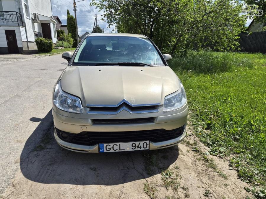 Citroen C4 2006 Kauņa, ar dzinēja tilpumu 1.40 L un nobraukumu 265 tūkst. km par 900 €, foto 3 vietnē AUTOMOTO.COM.LV