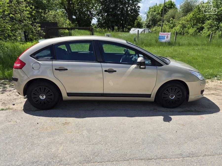 Citroen C4 2006 Kauņa, ar dzinēja tilpumu 1.40 L un nobraukumu 265 tūkst. km par 900 €, foto 5 vietnē AUTOMOTO.COM.LV