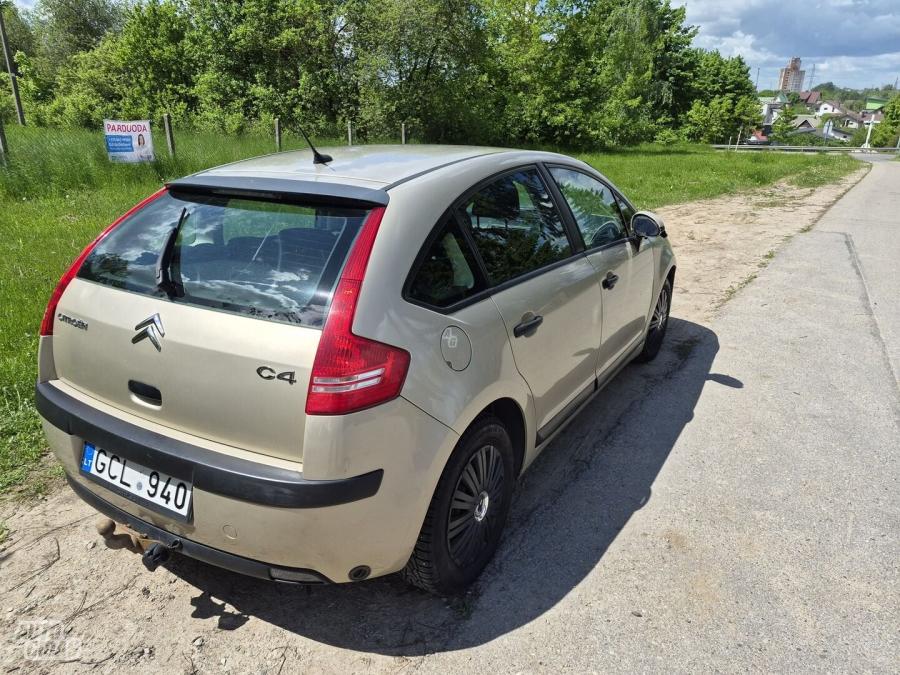 Citroen C4 2006 Kauņa, ar dzinēja tilpumu 1.40 L un nobraukumu 265 tūkst. km par 900 €, foto 6 vietnē AUTOMOTO.COM.LV