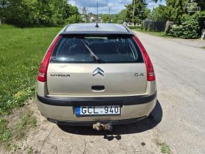 Citroen C4 2006 Kauņa, ar dzinēja tilpumu 1.40 L un nobraukumu 265 tūkst. km par 900 €, foto 7 vietnē AUTOMOTO.COM.LV