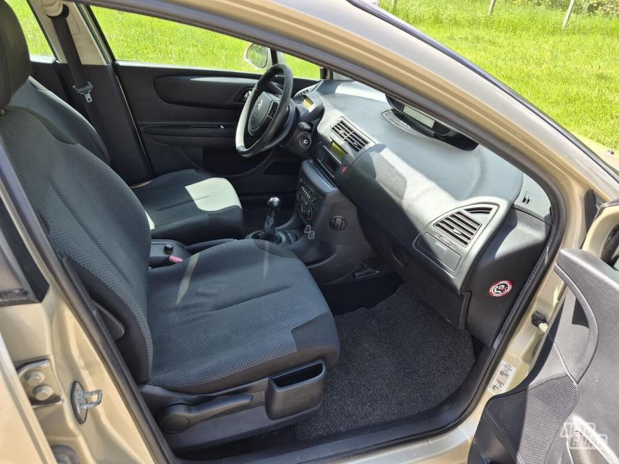 Citroen C4 2006 Kauņa, ar dzinēja tilpumu 1.40 L un nobraukumu 265 tūkst. km par 900 €, foto 11 vietnē AUTOMOTO.COM.LV