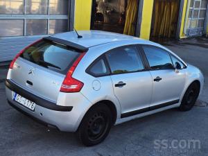 Citroen C4 2006 Rīga, ar dzinēja tilpumu 1.60 L un nobraukumu 215 tūkst. km par 880 €, foto 3 vietnē AUTOMOTO.COM.LV