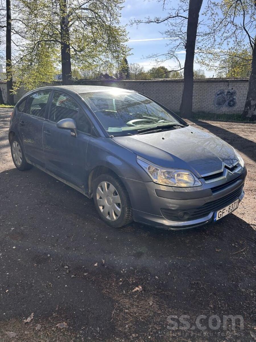 Citroen C4 2006 in Riga, with an engine capacity of 1.60 L and mileage of 207 thousand km for 820 €, photo 3 on AUTOMOTO.COM.LV