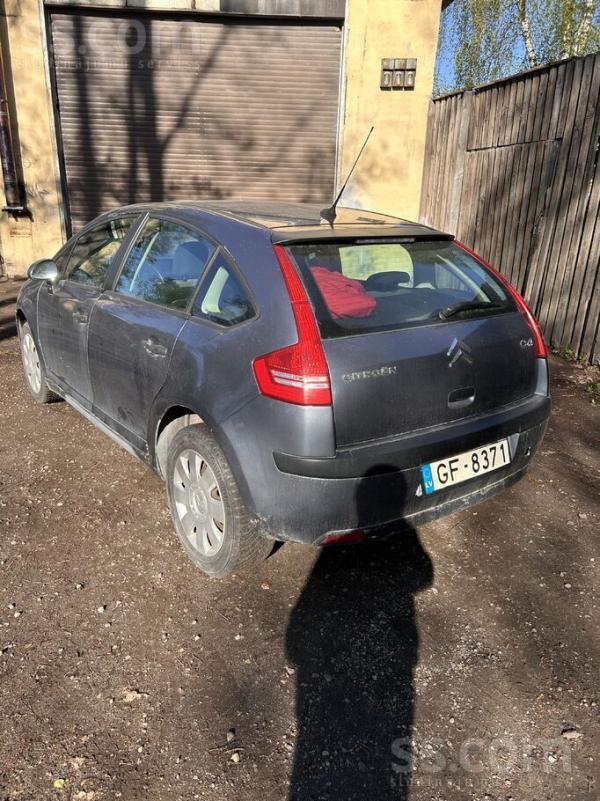 Citroen C4 2006 Rīga, ar dzinēja tilpumu 1.60 L un nobraukumu 207 tūkst. km par 820 €, foto 4 vietnē AUTOMOTO.COM.LV