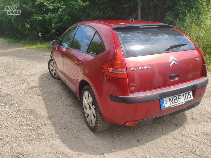Citroen C4 2006 in Vilnius, with an engine capacity of 2.00 L and mileage of 427 thousand km for 1000 €, photo 10 on AUTOMOTO.COM.LV