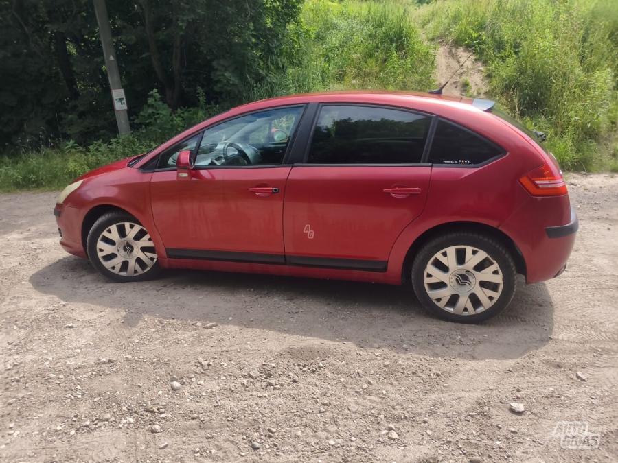 Citroen C4 2006 in Vilnius, with an engine capacity of 2.00 L and mileage of 427 thousand km for 1000 €, photo 12 on AUTOMOTO.COM.LV