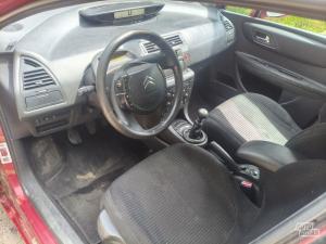 Citroen C4 2006 in Vilnius, with an engine capacity of 2.00 L and mileage of 427 thousand km for 1000 €, photo 14 on AUTOMOTO.COM.LV