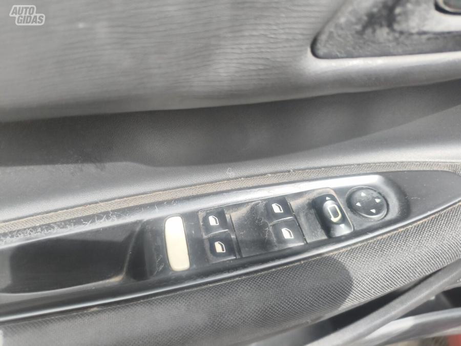 Citroen C4 2006 in Vilnius, with an engine capacity of 2.00 L and mileage of 427 thousand km for 1000 €, photo 17 on AUTOMOTO.COM.LV