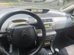 Citroen C4 2006 in Vilnius, with an engine capacity of 2.00 L and mileage of 427 thousand km for 1000 €, photo 20 on AUTOMOTO.COM.LV