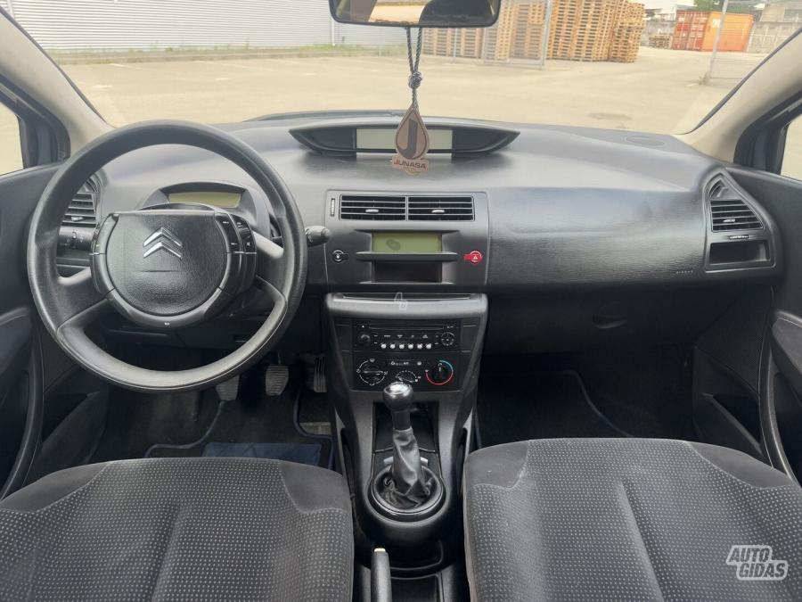 Citroen C4 2006 in Siauliai, with an engine capacity of 1.60 L and mileage of 241 thousand km for 1150 €, photo 10 on AUTOMOTO.COM.LV