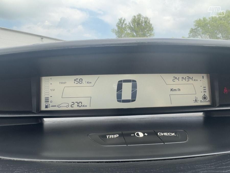 Citroen C4 2006 in Siauliai, with an engine capacity of 1.60 L and mileage of 241 thousand km for 1150 €, photo 11 on AUTOMOTO.COM.LV