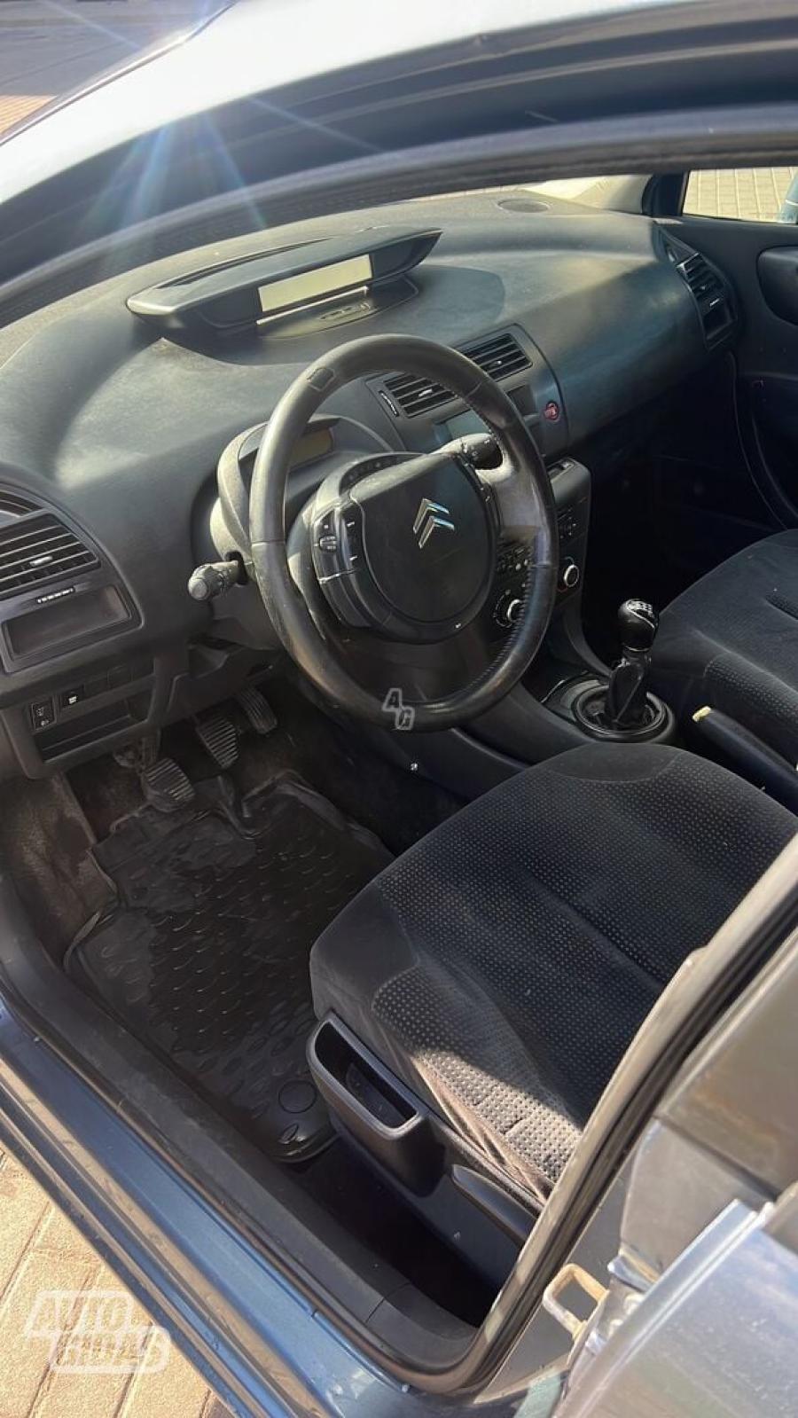 Citroen C4 2007 in Kaunas, with an engine capacity of 1.60 L and mileage of 320 thousand km for 870 €, photo 7 on AUTOMOTO.COM.LV
