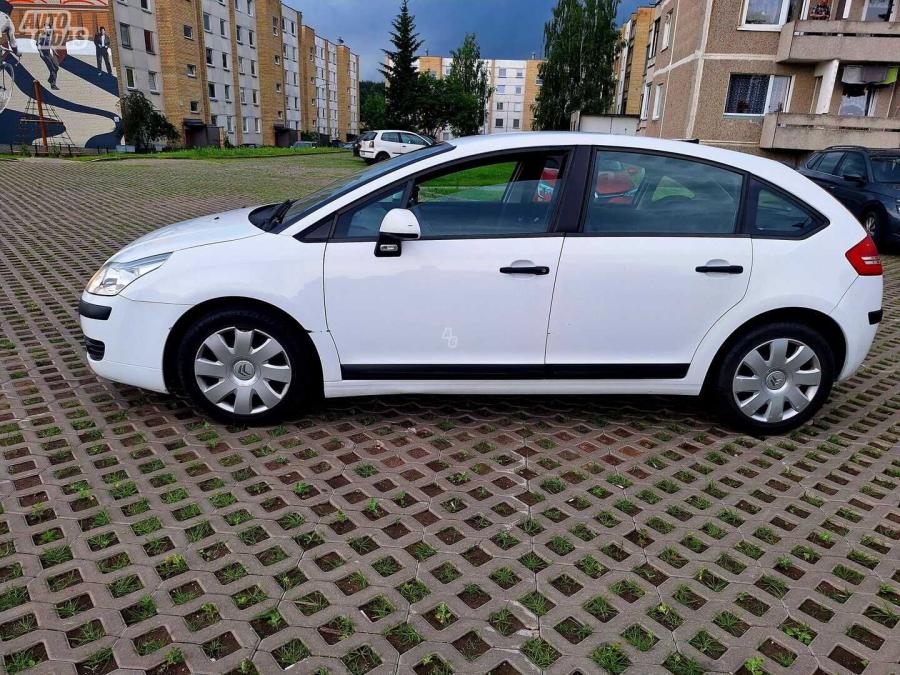 Citroen C4 2007 Viļņa, ar dzinēja tilpumu 1.60 L un nobraukumu 300 tūkst. km par 750 €, foto 9 vietnē AUTOMOTO.COM.LV