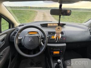 Citroen C4 2007 Kuldīga, ar dzinēja tilpumu 1.60 L un nobraukumu 275 tūkst. km par 1350 €, foto 9 vietnē AUTOMOTO.COM.LV
