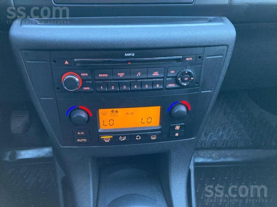 Citroen C4 2007 Liepāja, ar dzinēja tilpumu 1.60 L un nobraukumu 220 tūkst. km par 1290 €, foto 14 vietnē AUTOMOTO.COM.LV