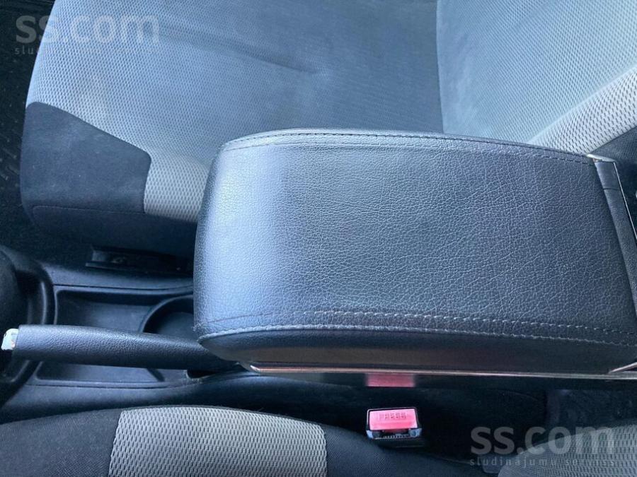 Citroen C4 2007 Liepāja, ar dzinēja tilpumu 1.60 L un nobraukumu 220 tūkst. km par 1290 €, foto 16 vietnē AUTOMOTO.COM.LV