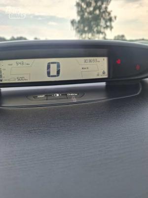 Citroen C4 2007 Viļņa, ar dzinēja tilpumu 1.60 L un nobraukumu 300 tūkst. km par 690 €, foto 12 vietnē AUTOMOTO.COM.LV