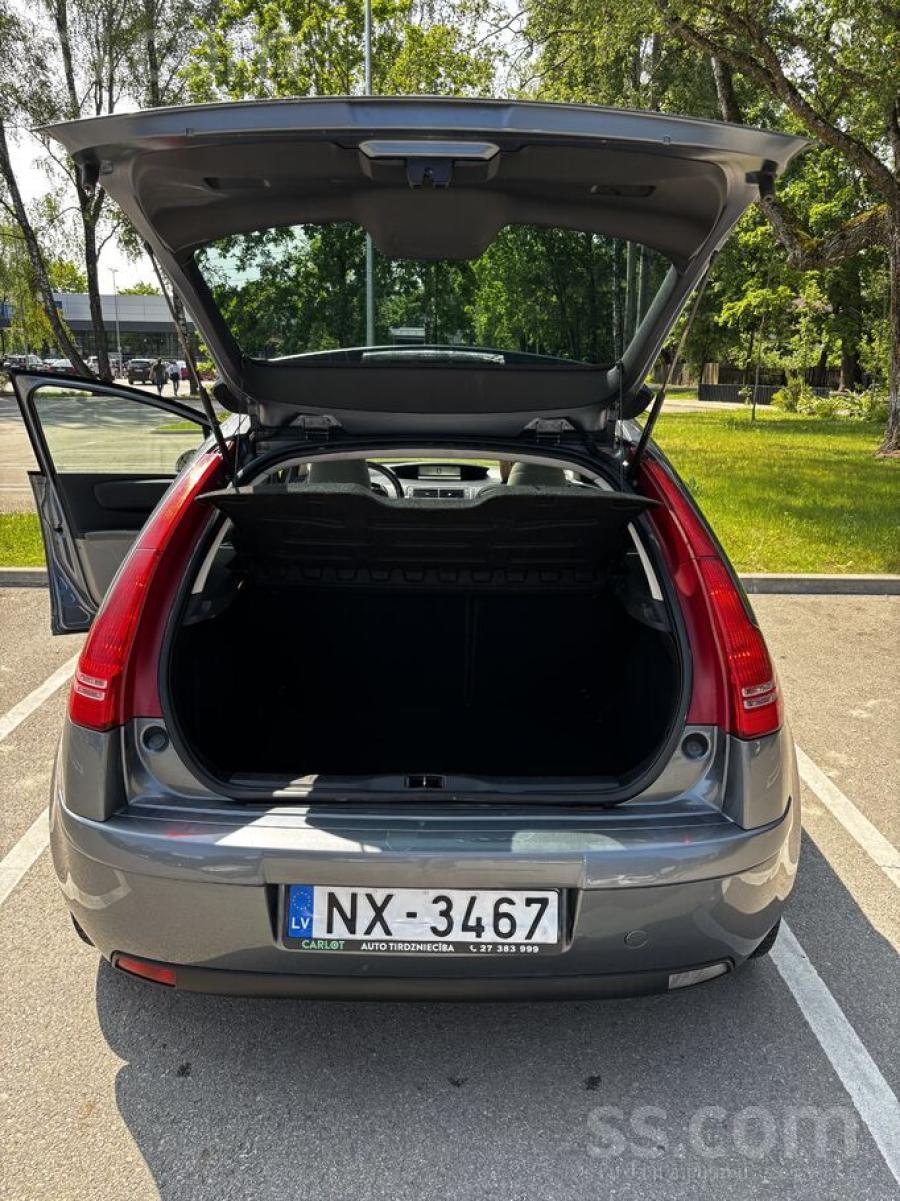 Citroen C4 2008 in Riga, with an engine capacity of 1.60 L and mileage of 160 thousand km for 1400 €, photo 8 on AUTOMOTO.COM.LV