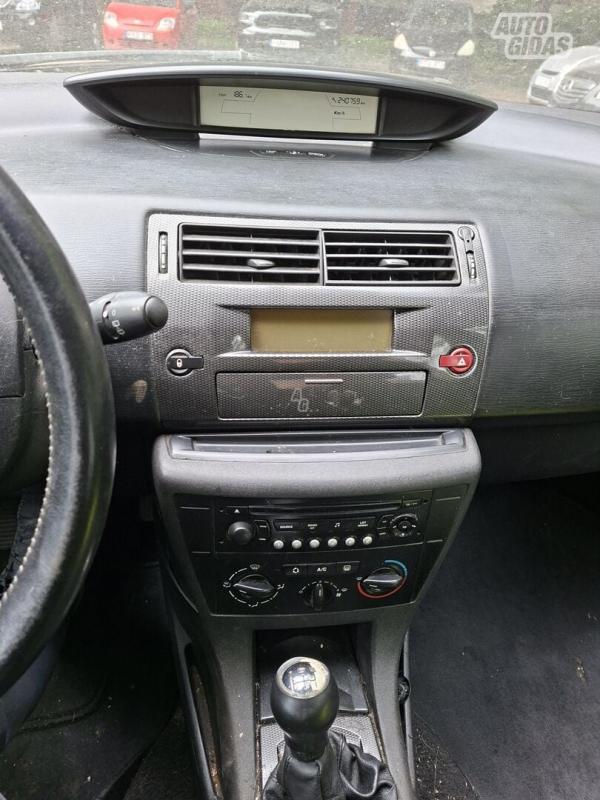 Citroen C4 2008 in Vilnius, with an engine capacity of 1.60 L and mileage of 251 thousand km for 450 €, photo 5 on AUTOMOTO.COM.LV