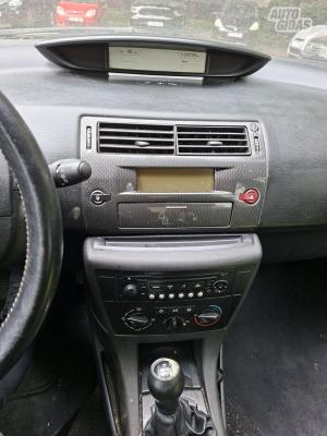 Citroen C4 2008 in Vilnius, with an engine capacity of 1.60 L and mileage of 251 thousand km for 450 €, photo 6 on AUTOMOTO.COM.LV
