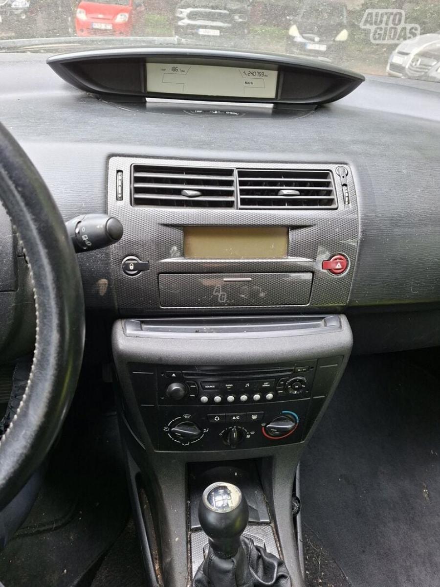 Citroen C4 2008 in Vilnius, with an engine capacity of 1.60 L and mileage of 251 thousand km for 450 €, photo 6 on AUTOMOTO.COM.LV