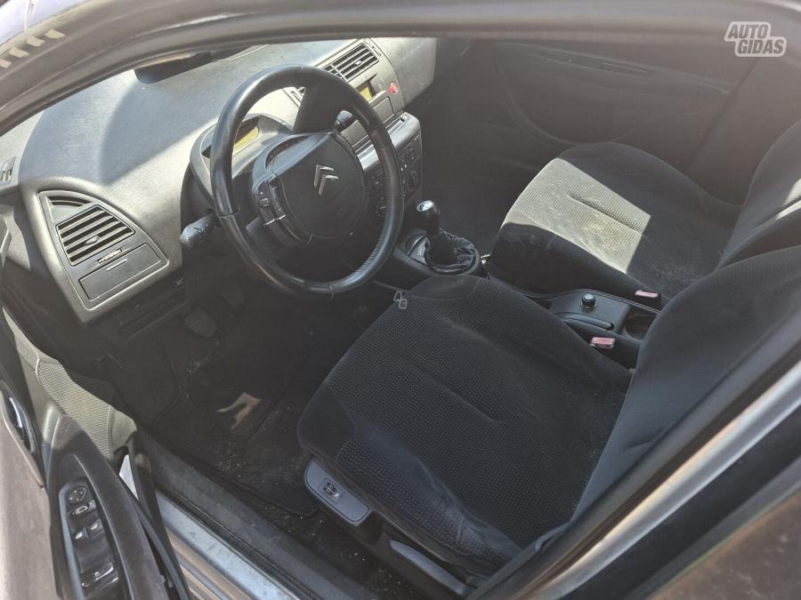 Citroen C4 2008 in Vilnius, with an engine capacity of 1.60 L and mileage of 245 thousand km for 450 €, photo 5 on AUTOMOTO.COM.LV
