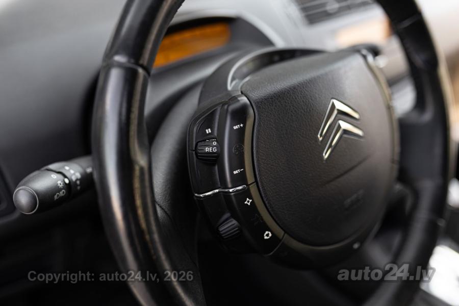 Citroen C4 2008 Tallina, ar dzinēja tilpumu 1.60 L un nobraukumu 121 tūkst. km par 1998 €, foto 13 vietnē AUTOMOTO.COM.LV