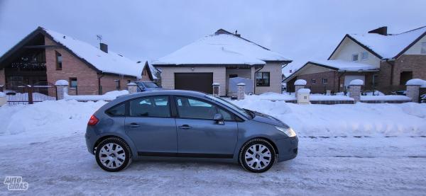 Citroen C4 2009 in Klaipeda, with an engine capacity of 1.60 L and mileage of 173 thousand km for 1250 €, photo 6 on AUTOMOTO.COM.LV