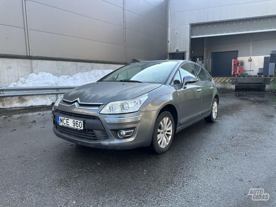 Citroen C4 2009 in Klaipeda, with an engine capacity of 1.60 L and mileage of 190 thousand km for 1650 €, photo 3 on AUTOMOTO.COM.LV
