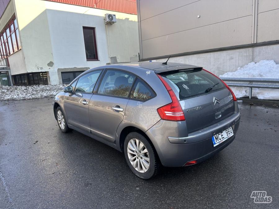 Citroen C4 2009 in Klaipeda, with an engine capacity of 1.60 L and mileage of 190 thousand km for 1650 €, photo 9 on AUTOMOTO.COM.LV